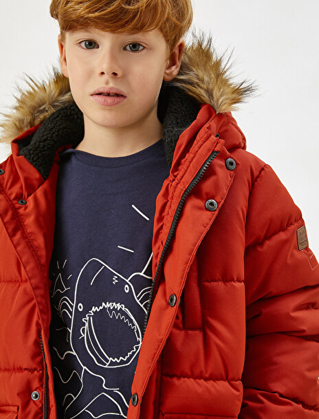 Koton Erkek Çocuk Kapüşonlu Anorak Mont