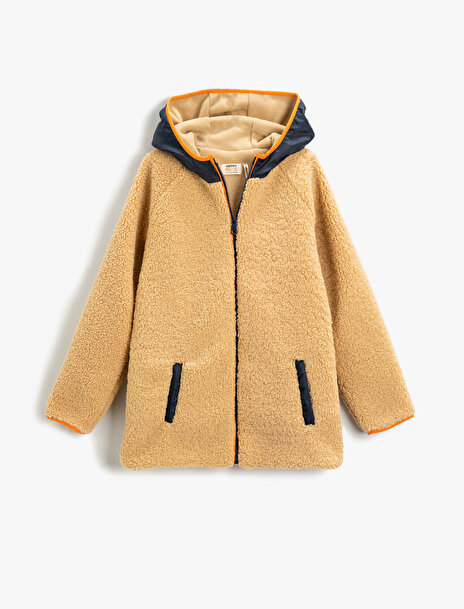 Koton Erkek Çocuk Peluş Kapşonlu Mont Cepli
