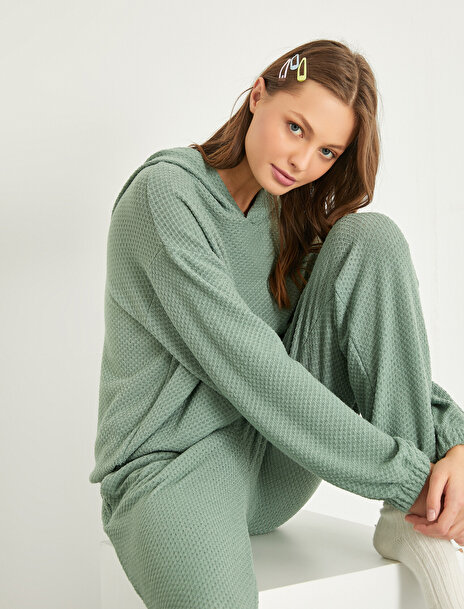 Koton Kadın Kapüşonlu Bağcıklı Pijama Üstü