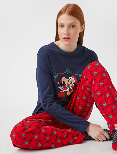 Koton Kadın Mickey Mouse Lisanslı Pamuklu Pijama Takımı Koton Kadın Mickey Mouse Lisanslı Pamuklu Pijama Takımı