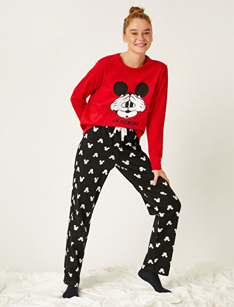 Koton Kadın Mickey Mouse Lisanslı Pamuklu Pijama Takımı Koton Kadın Mickey Mouse Lisanslı Pamuklu Pijama Takımı