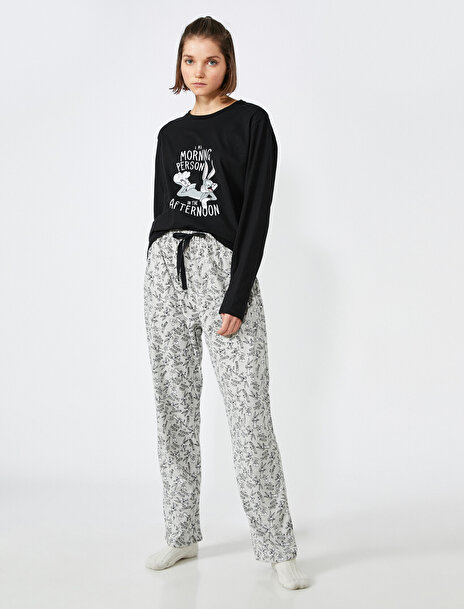 Koton Kadın Bugs Bunny Lisanslı Baskılı Uzun Kollu Pijama Seti