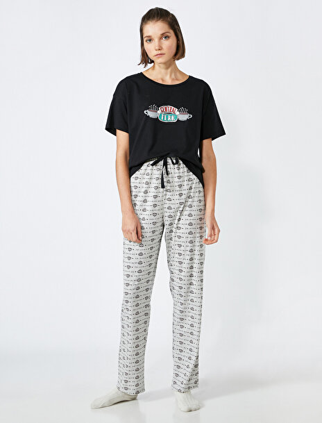 Koton Kadın Central Park Sloganlı Pijama Seti Pamuklu Koton Kadın Central Park Sloganlı Pijama Seti Pamuklu