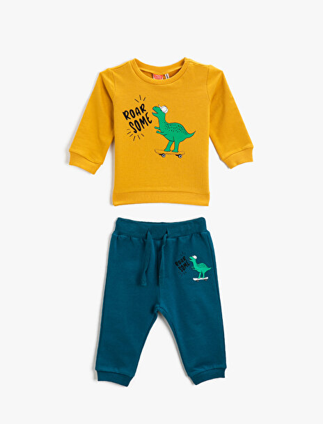 Koton Erkek Çocuk Dinozor Baskılı Sweatshirt Belden Bağlamalı Jogger Eşofman Altı Set Pamuklu Koton Erkek Çocuk Dinozor Baskılı Sweatshirt Belden Bağlamalı Jogger Eşofman Altı Set Pamuklu