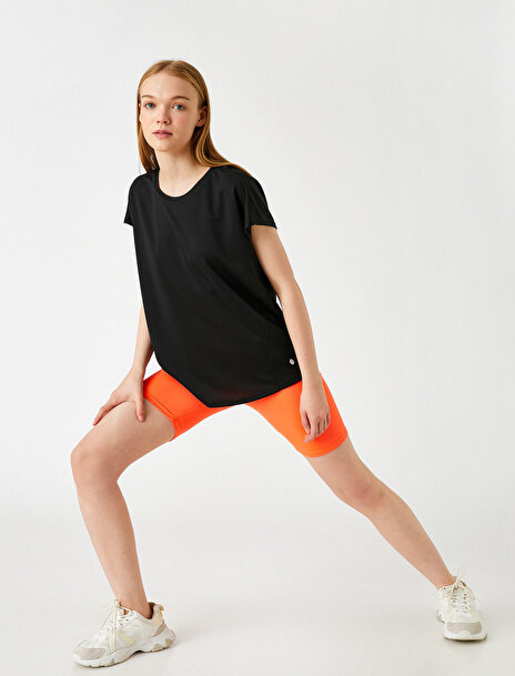 Koton Kadın Spor Tişört Bisiklet Yaka Minimal Baskılı Koton Kadın Spor Tişört Bisiklet Yaka Minimal Baskılı