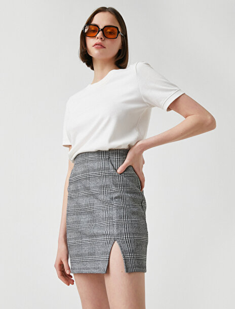 Koton Kadın Yırtmaçlı Mini Etek