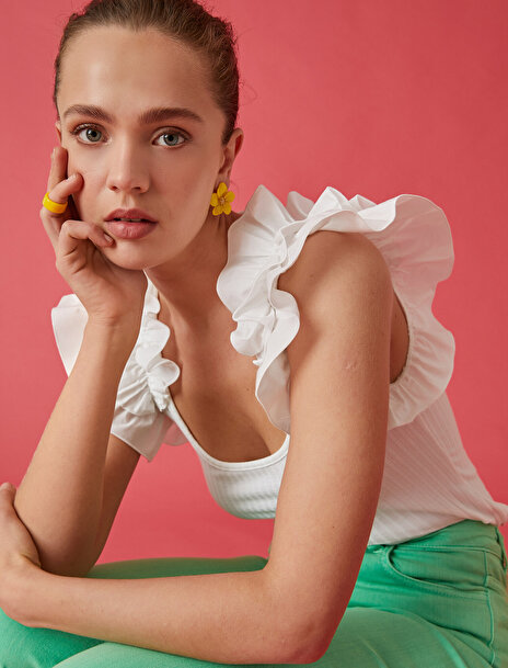 Koton Kadın Fırfırlı Atlet U Yaka Ribana