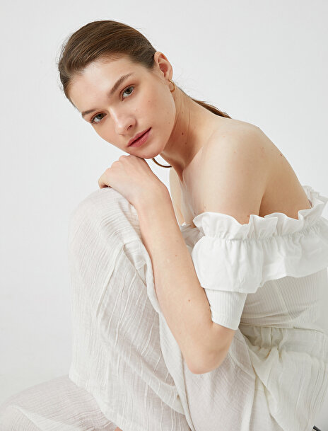 Koton Kadın Crop Atlet Omzu Açık Fırfırlı