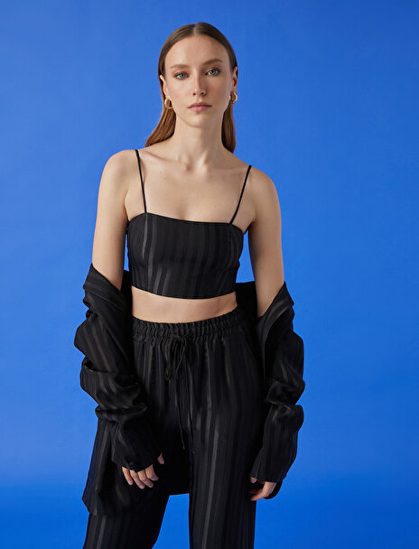 Koton Kadın Ece Sükan X Koton - İnce Askılı Jakarlı Crop Atlet