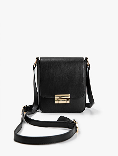 Koton Kadın Ece Sükan X Koton - Metal Detaylı Deri Görünümlü Çanta Koton Kadın Ece Sükan X Koton - Metal Detaylı Deri Görünümlü Çanta