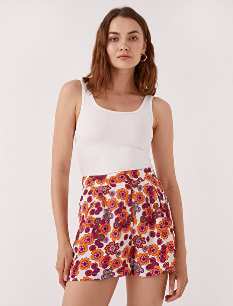 Koton Kadın Çiçekli Şort Pileli