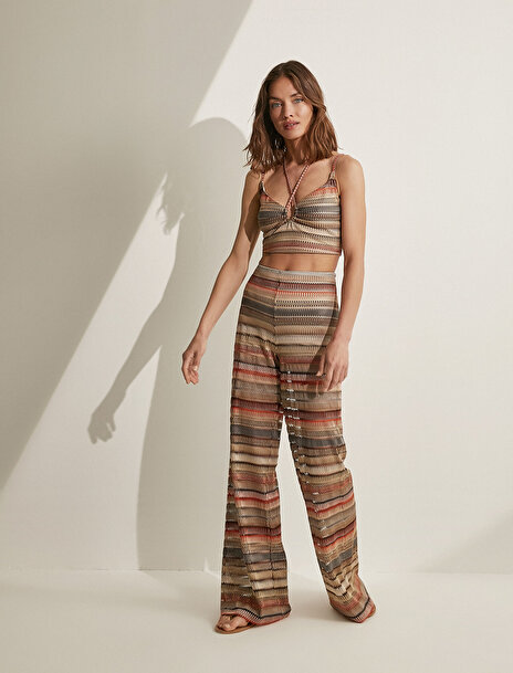 Koton Kadın Melis Ağazat X Koton - Örgü Detaylı Bol Paça Desenli Pantolon Koton Kadın Melis Ağazat X Koton - Örgü Detaylı Bol Paça Desenli Pantolon