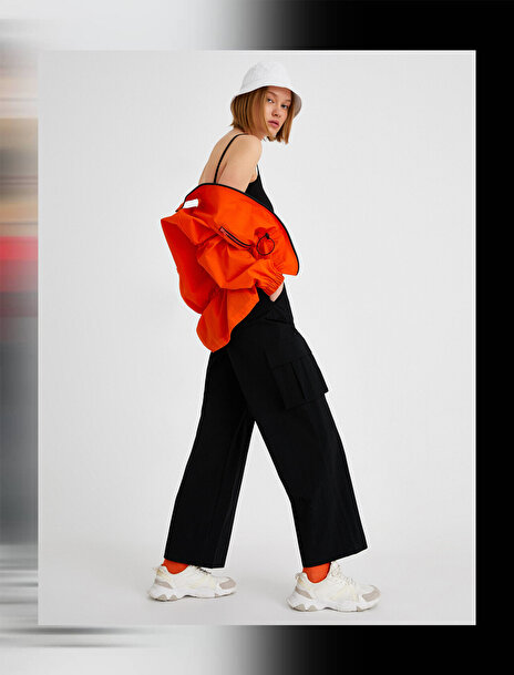 Koton Kadın Geniş Paça Cepli Yüksek Bel Pantolon