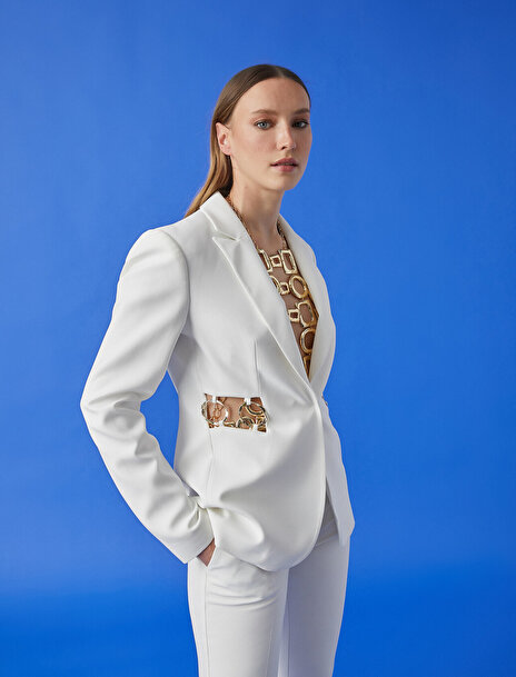 Koton Kadın Ece Sükan X Koton - Yanları Metal Detaylı Blazer Ceket Koton Kadın Ece Sükan X Koton - Yanları Metal Detaylı Blazer Ceket