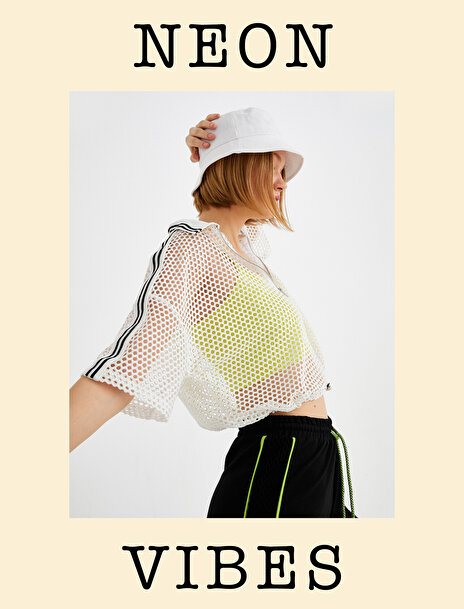 Koton Kadın Fileli Crop Tişört Fermuarlı Polo Yaka Koton Kadın Fileli Crop Tişört Fermuarlı Polo Yaka