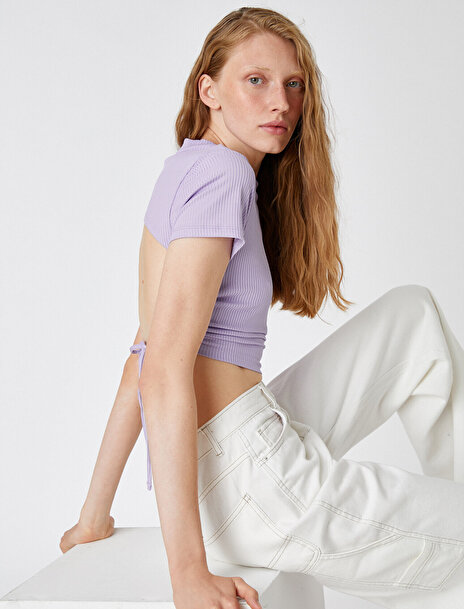 Koton Kadın Pencere Detaylı Tişört Kısa Kollu