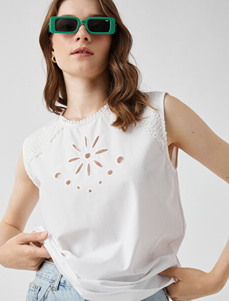 Koton Kadın Kolsuz Bluz Fisto Detaylı Pamuklu Koton Kadın Kolsuz Bluz Fisto Detaylı Pamuklu