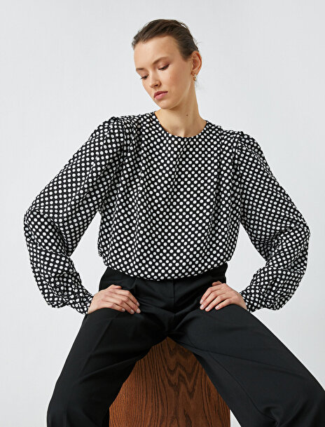 Koton Kadın Puantiyeli Bisiklet Yaka Yaka Uzun Kollu Bluz