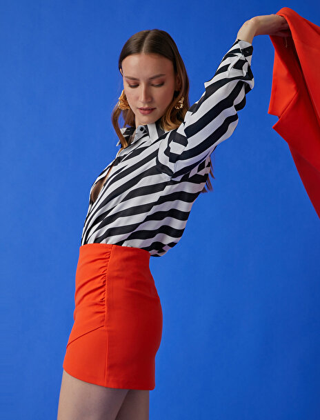 Koton Kadın Ece Sükan X Koton - Uzun Kollu Çizgili Gömlek