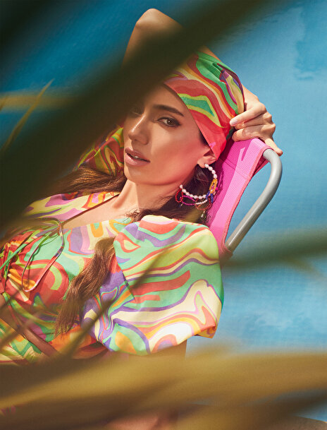 Koton Kadın Rachel Araz X Koton - Bağlama Detaylı Balon Kollu Crop Bluz Koton Kadın Rachel Araz X Koton - Bağlama Detaylı Balon Kollu Crop Bluz
