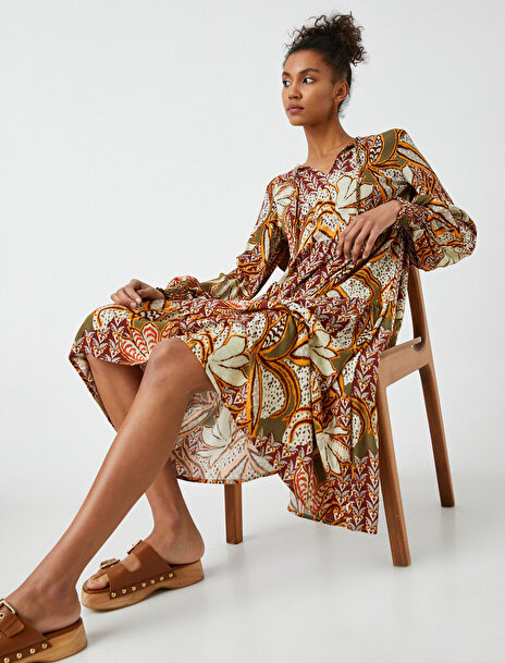 Koton Kadın Uzun Kollu Desenli Midi Elbise