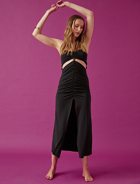 Koton Kadın Ece Sükan X Koton - Boyundan Bağlamalı Pencere Detaylı Yırtmaçlı Elbise Koton Kadın Ece Sükan X Koton - Boyundan Bağlamalı Pencere Detaylı Yırtmaçlı Elbise