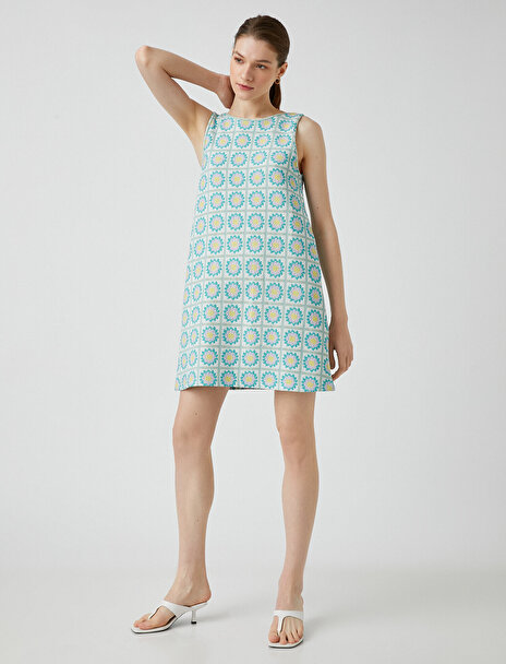 Koton Kadın Çiçekli Mini Elbise Kolsuz Kayık Yaka