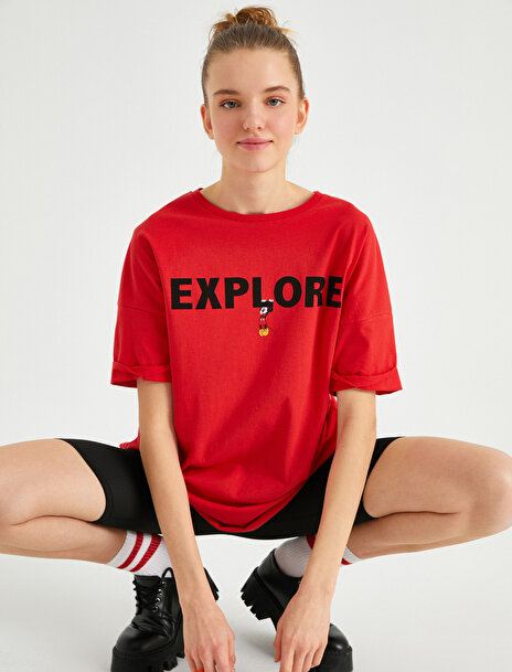 Koton Kadın Mickey Mouse Lisanslı Baskılı Oversize Tişört Koton Kadın Mickey Mouse Lisanslı Baskılı Oversize Tişört