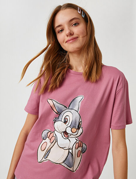 Koton Ole Genç Kız Disney Lisanslı Bisiklet Yaka Kısa Kollu Baskılı Tişört Koton Ole Genç Kız Disney Lisanslı Bisiklet Yaka Kısa Kollu Baskılı Tişört