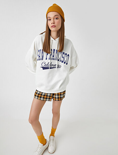 Koton Ole Genç Kız Baskılı Kapüşonlu Relax Fit Sweatshirt Koton Ole Genç Kız Baskılı Kapüşonlu Relax Fit Sweatshirt