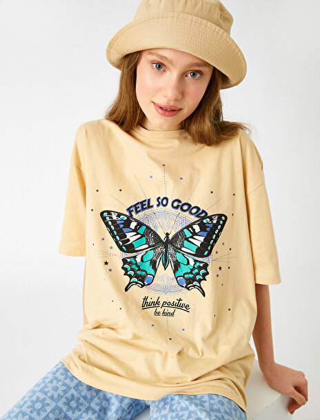 Koton Kadın Oversize Tişört Kelebek Baskılı Bisiklet Yaka Koton Kadın Oversize Tişört Kelebek Baskılı Bisiklet Yaka