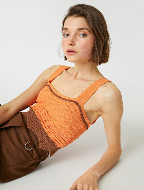 Koton Kadın Crop Örgü Atlet U Yaka