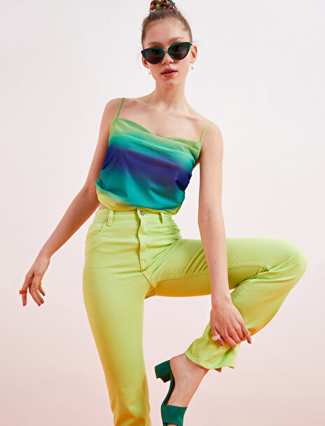 Koton Kadın Askılı Degaje Yaka Crop Atlet