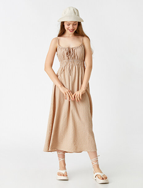 Koton Kadın Maxi Elbise Desenli İnce Askılı Bağlama Detaylı Koton Kadın Maxi Elbise Desenli İnce Askılı Bağlama Detaylı