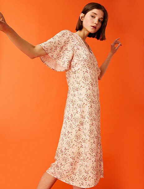 Koton Kadın Çiçekli Midi Boy Elbise Kısa Kollu V Yaka