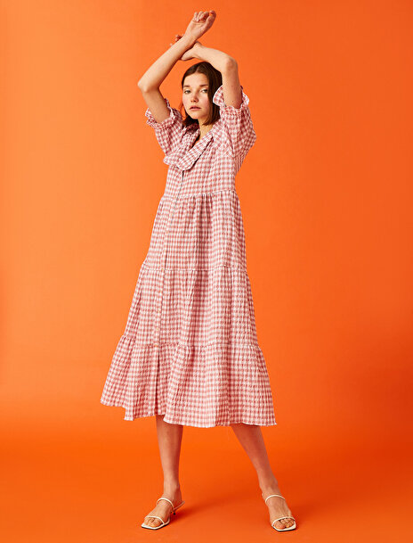 Koton Kadın Kareli Uzun Elbise Gömlek Yaka Balon Kollu Koton Kadın Kareli Uzun Elbise Gömlek Yaka Balon Kollu