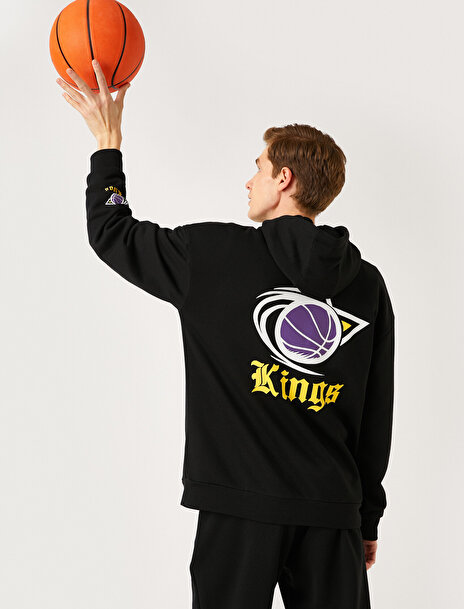 Koton Erkek Basketbol Baskılı Kapüşonlu Tişört