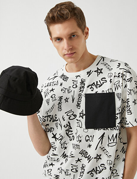 Koton Erkek Cepli Baskılı Oversize Tişört Koton Erkek Cepli Baskılı Oversize Tişört
