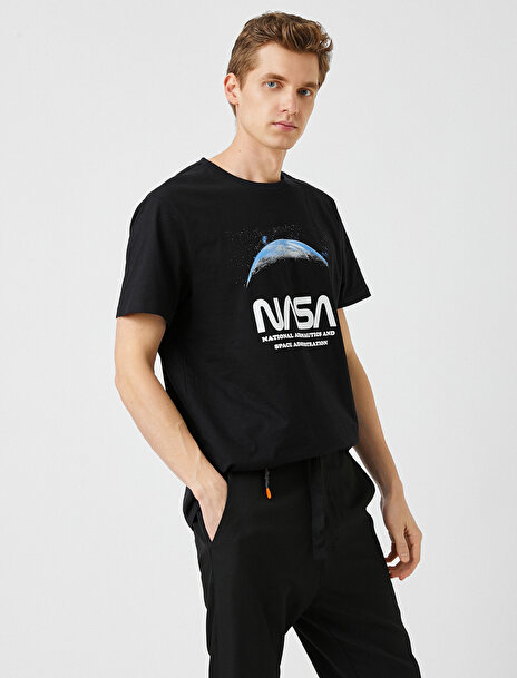 Koton Erkek Nasa Tişört Lisanslı Baskılı Koton Erkek Nasa Tişört Lisanslı Baskılı