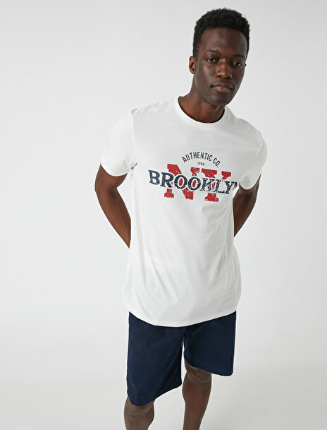 Koton Erkek Brooklyn Baskılı Tişört