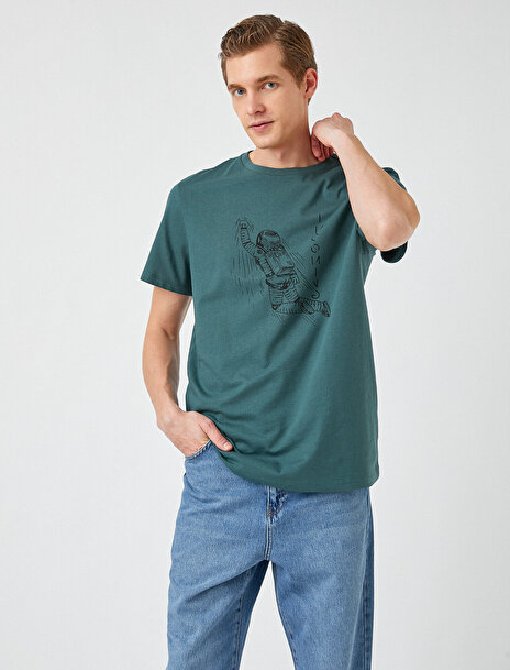 Koton Erkek Astronot Baskılı Tişört