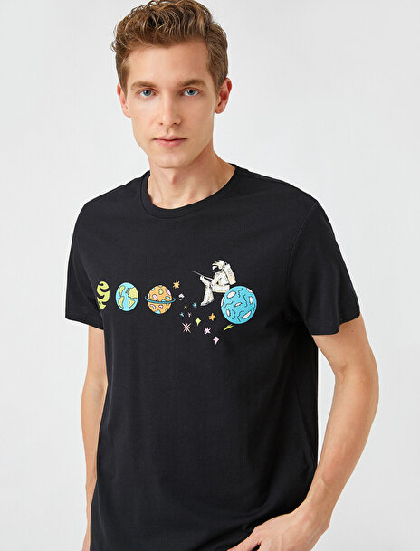 Koton Erkek Uzay Baskılı Tişört