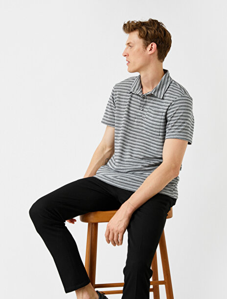 Koton Erkek Cepli Çizgili Polo Yaka Tişört Koton Erkek Cepli Çizgili Polo Yaka Tişört