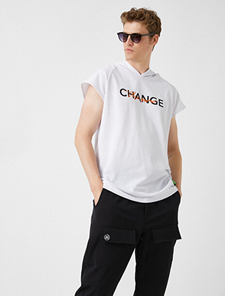 Koton Erkek Kapşonlu Baskılı Kolsuz Tişört