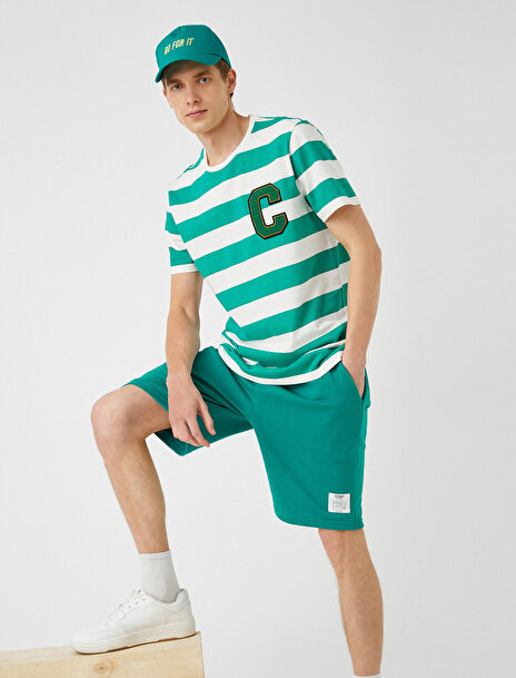 Koton Erkek Çizgili Havlu Kumaş İşlemeli Tişört