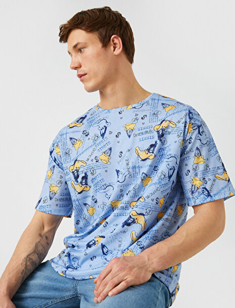 Koton Erkek Duffy Duck Tişört Lisanslı Baskılı Koton Erkek Duffy Duck Tişört Lisanslı Baskılı