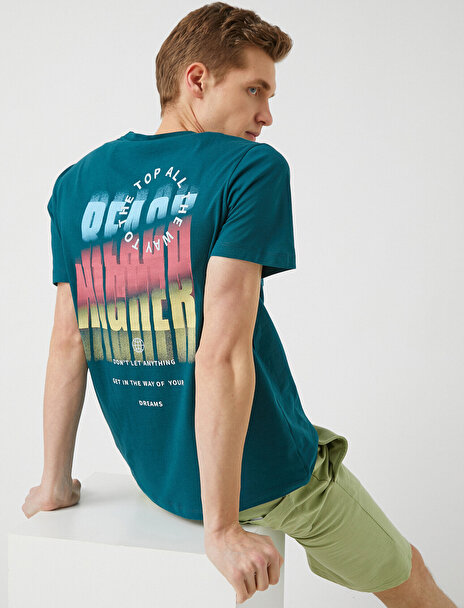 Koton Erkek Arkası Baskılı Tişört