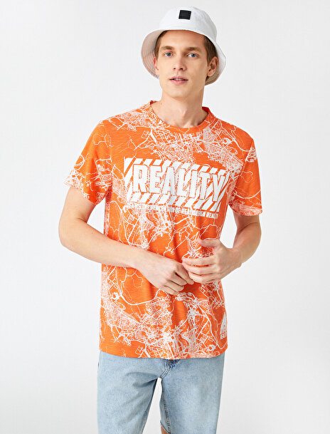 Koton Erkek Harita Baskılı Tişört