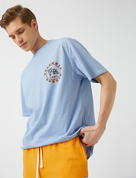 Koton Erkek Sırt Baskılı Oversize Tişört Koton Erkek Sırt Baskılı Oversize Tişört