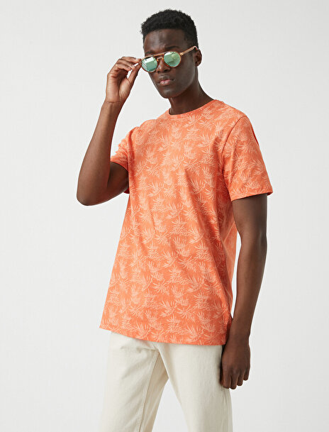 Koton Erkek Yaprak Baskılı Tişört